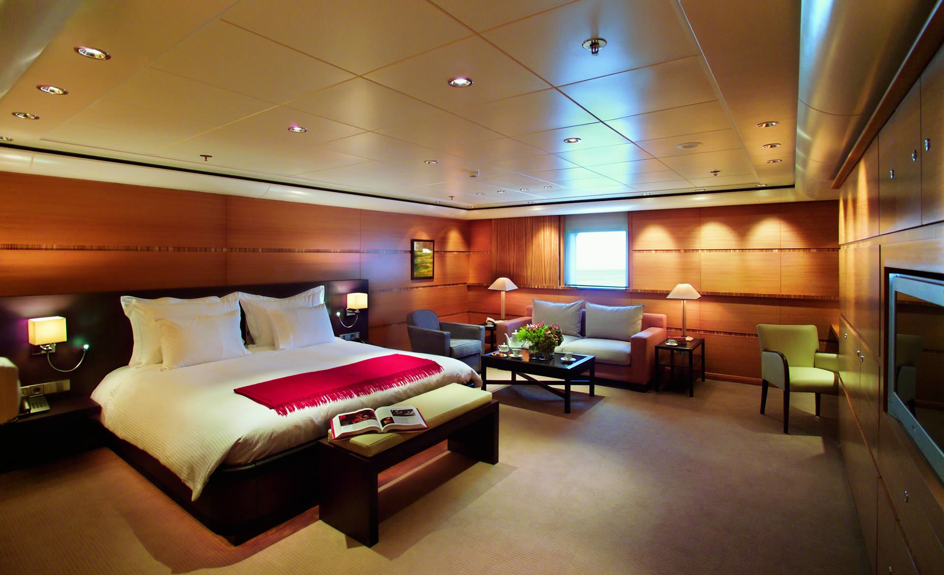 Yacht TURAMA, Luxury yacht | CHARTERWORLD Luxury Superyacht Charters
